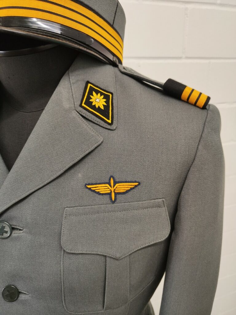 Uniform Ord. 1949, (19) Oberst im Generalstab Set - SwissMilitaria.ch