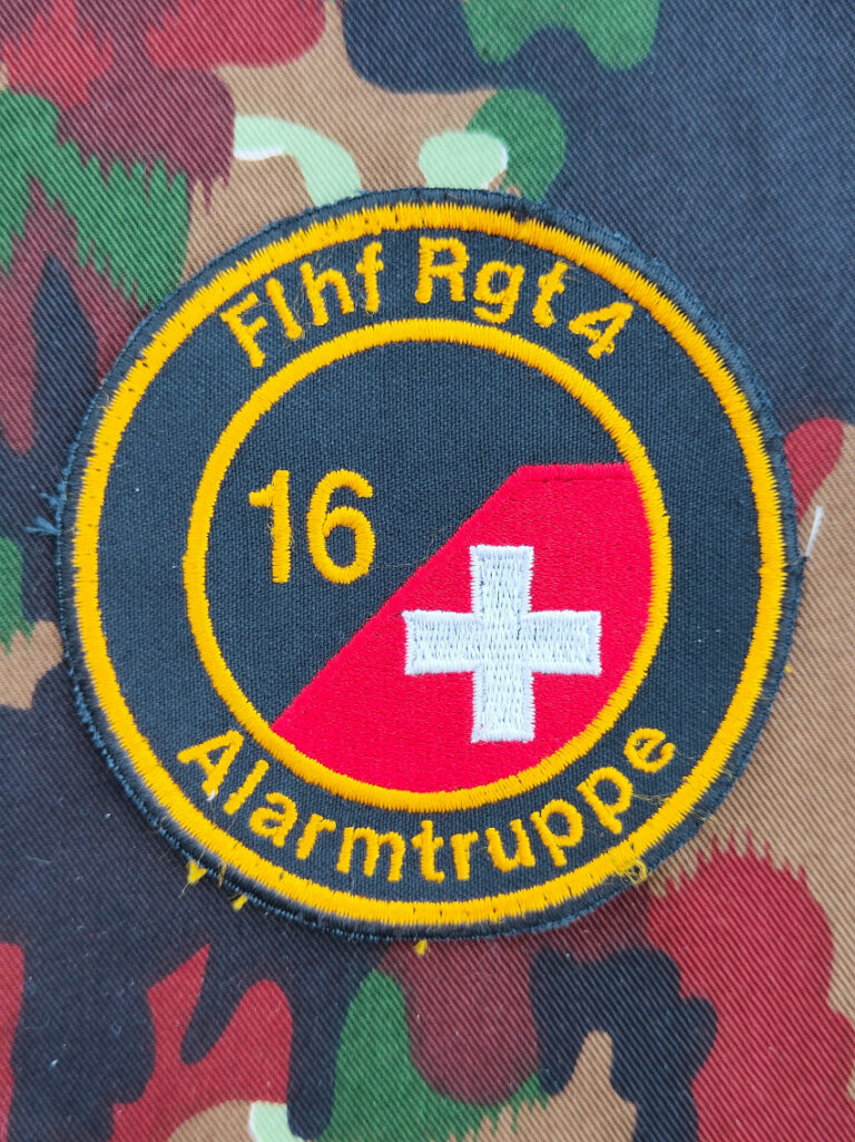 Verbandsabzeichen Flhf Rgt 4 L Flab Lwf Abt 16 - SwissMilitaria.ch