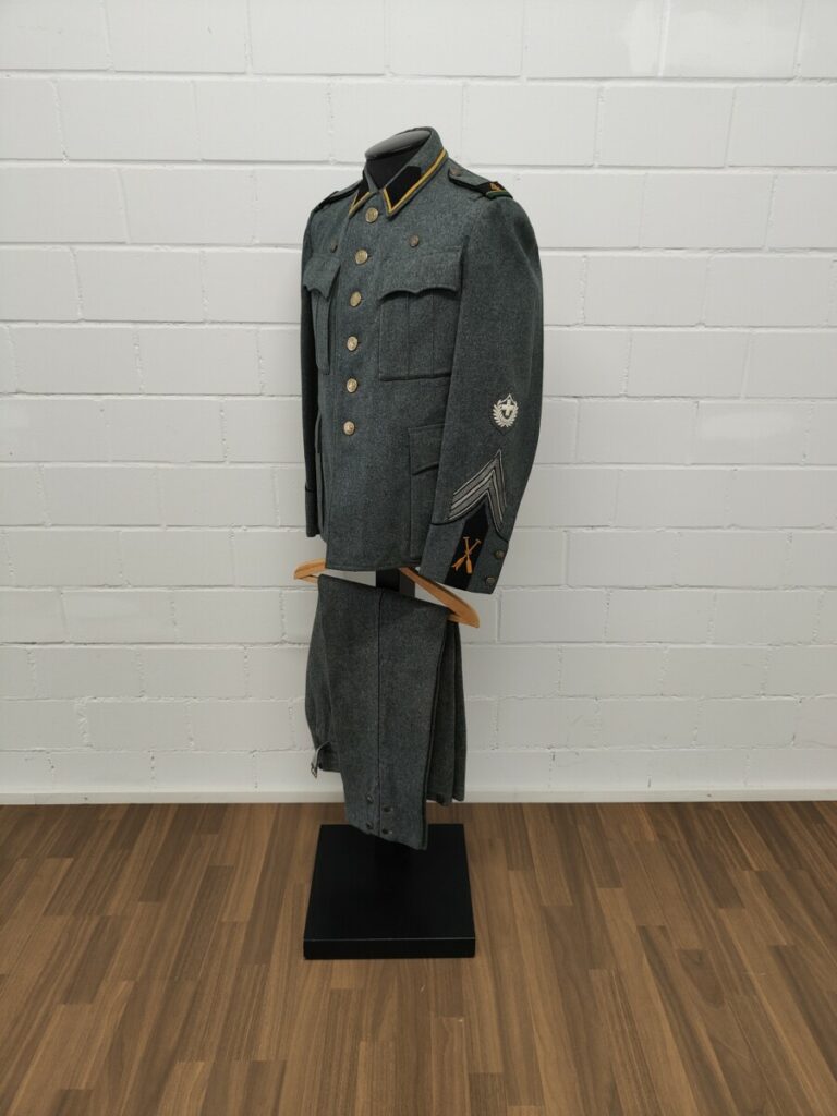 Uniform Ord. 1940, (07) Feldweibel Pontonier - SwissMilitaria.ch