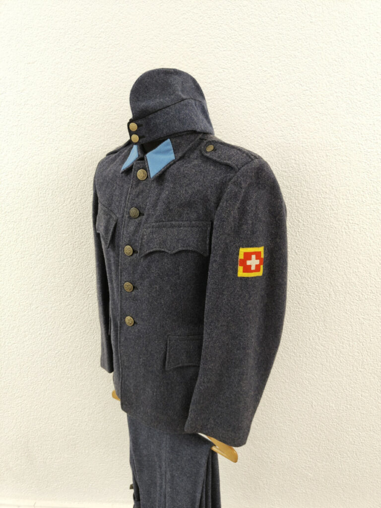 Uniform Ord. 1940, Sanität passiver Luftschutz Set - SwissMilitaria.ch
