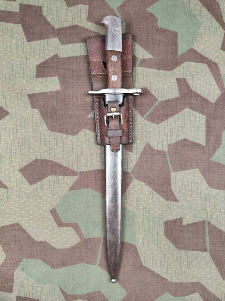 Dolchbajonett Ord. 1918/55, Elsener Schwyz Victoria, zu K31, mit Frosch ...